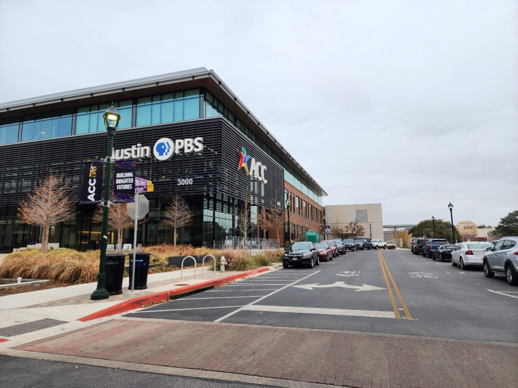 ACC’s 50th anniversary banners go up districtwide | ACC Facstaff Infohub